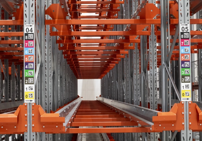 Installation racks for pallet shuttle system | MDO GROUP